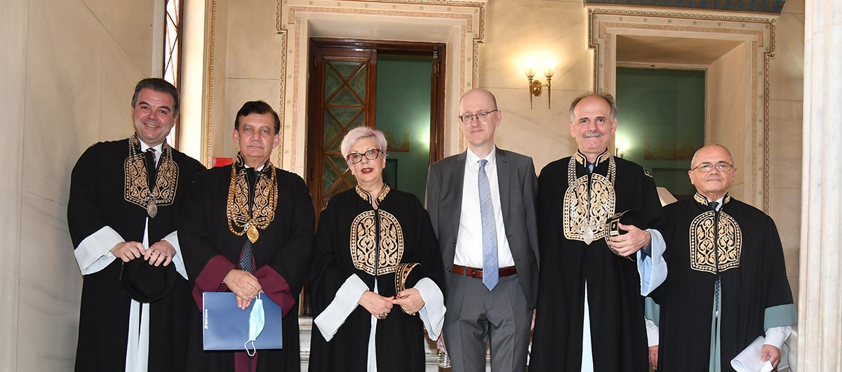 Επίτιμος Διδάκτορας του Τμήματος Φιλοσοφίας της Φιλοσοφικής Σχολής του ...