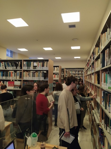 Η Βιβλιοθήκη της Νομικής υποδέχτηκε τους πρωτοετείς φοιτητές - Hub ΕΚΠΑ ...