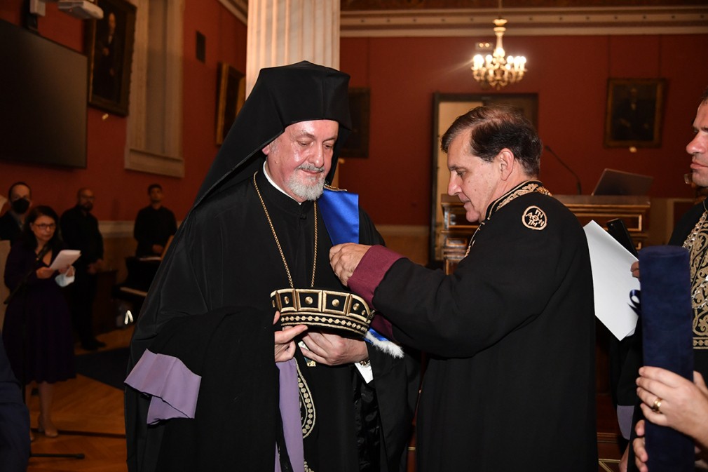 Επίτιμος Διδάκτορας του Τμήματος Κοινωνικής Θεολογίας και ...