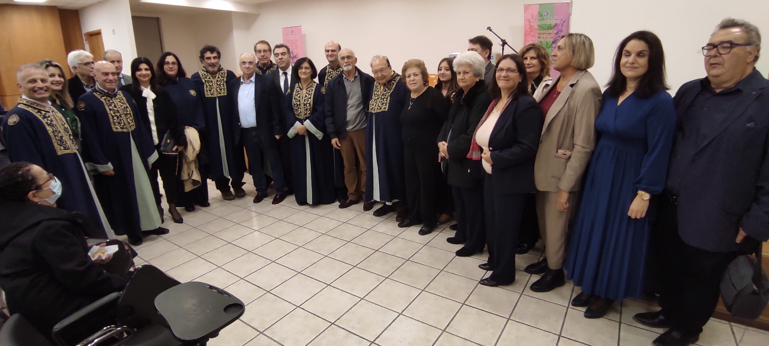 Αναγόρευση του Ομότιμου Καθηγητή του ΕΚΠΑ Μηνά Αλ. Αλεξιάδη σε Επίτιμο ...