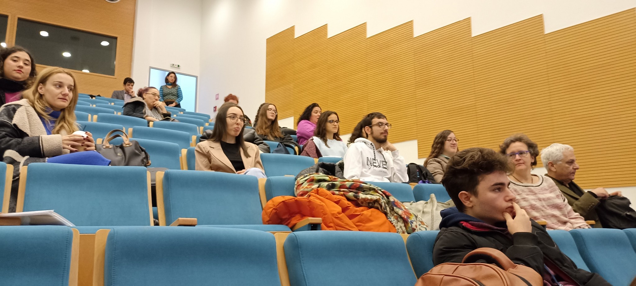 Πολυγλωσσικό ήθος επικοινωνίας, εξωστρέφεια και συμπερίληψη στα ΑΕΙ ...
