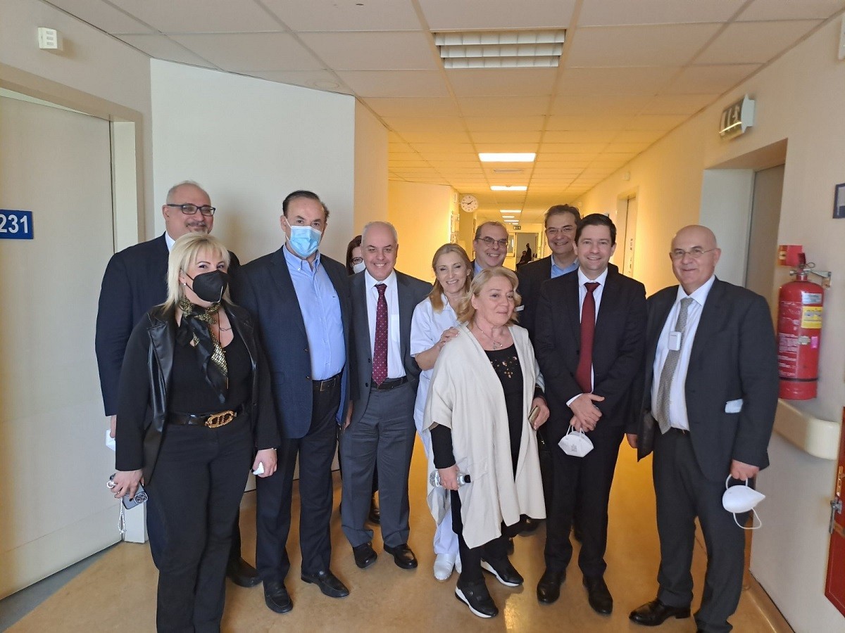 Επίσκεψη της Διοίκησης του Ε.Κ.Π.Α. στις πανεπιστημιακές κλινικές του ...