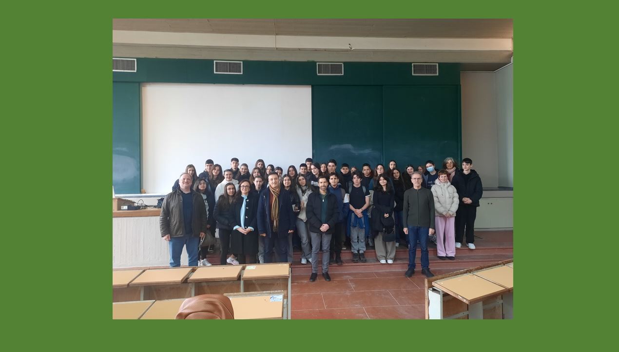 Επίσκεψη μαθητών Γυμνασίου στη Φιλοσοφική Σχολή του Πανεπιστημίου ...