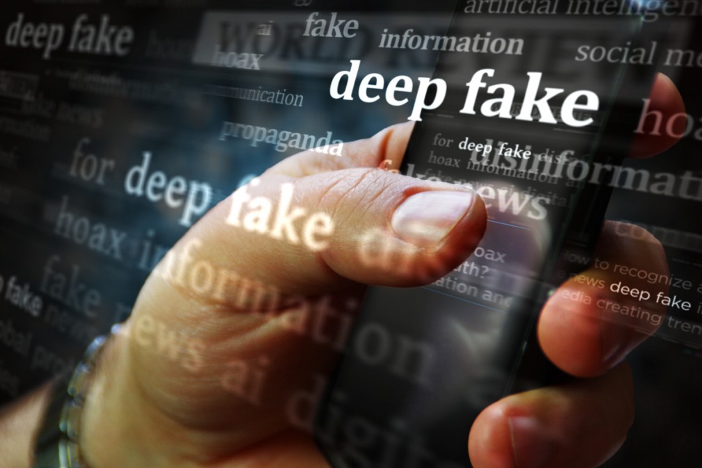 «Deepfakes»: Όταν η τεχνολογία θολώνει τα όρια της αλήθειας - Hub ΕΚΠΑ Hub ΕΚΠΑ