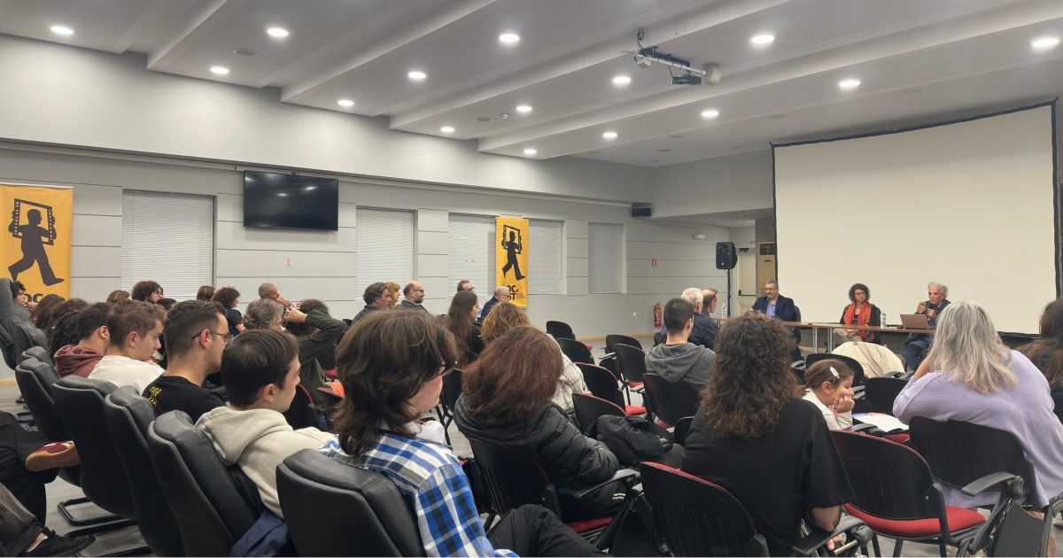 «Διδάσκεται το ντοκιμαντέρ;» Στρογγυλό τραπέζι στο Φεστιβάλ Ντοκιμαντέρ ...